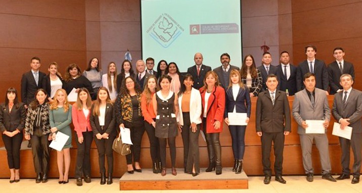 JURA 31 DE MAYO 2022 - BIENVENIDOS Y BIENVENIDAS NUEVOS COLEGAS - Colegio de Abogados y ...